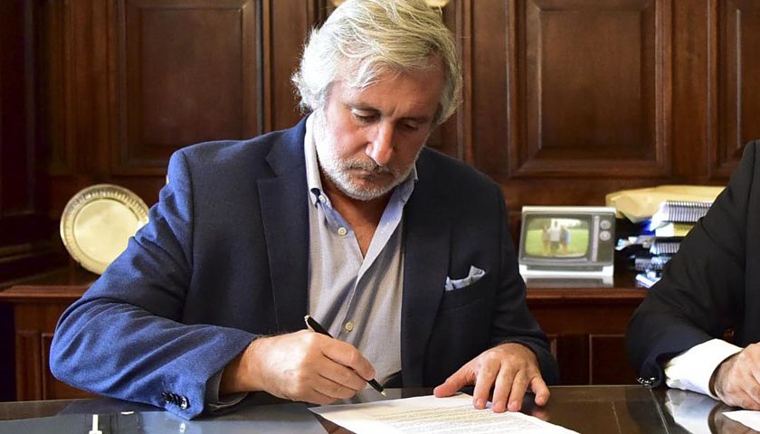 Desde el Gobierno bonaerense afirman que fue Conte Grand quien decidió ...